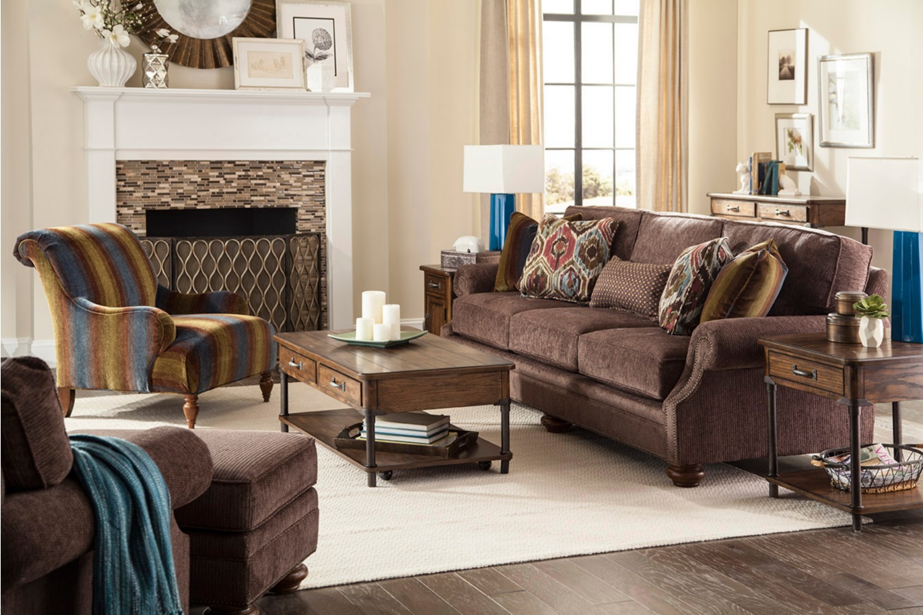 Broyhill Furniture Heuer Traditional Sectional Sofa With Nailhead Trim ...